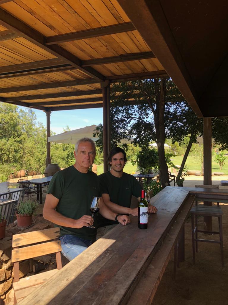 Nosotros OUT - Viña Organica Boutique Las Araucarias- Santiago-Chile